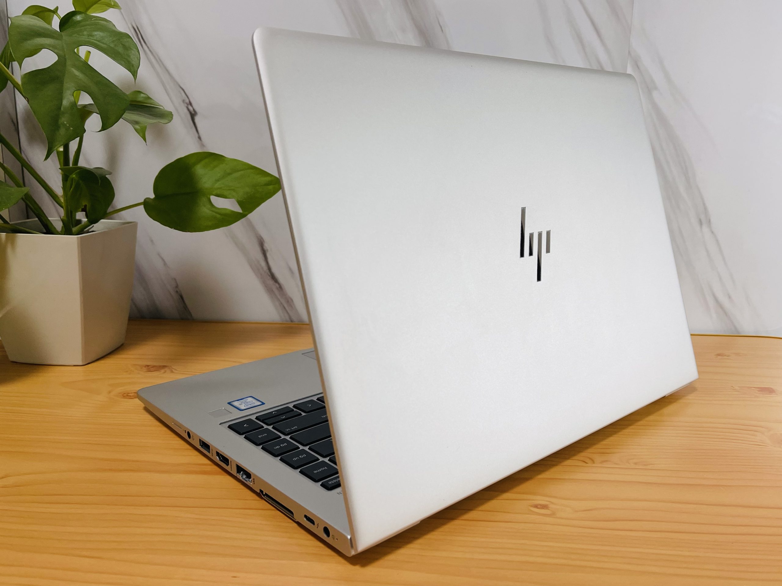 HP EliteBook 840 G5 – Máy Tính Japan