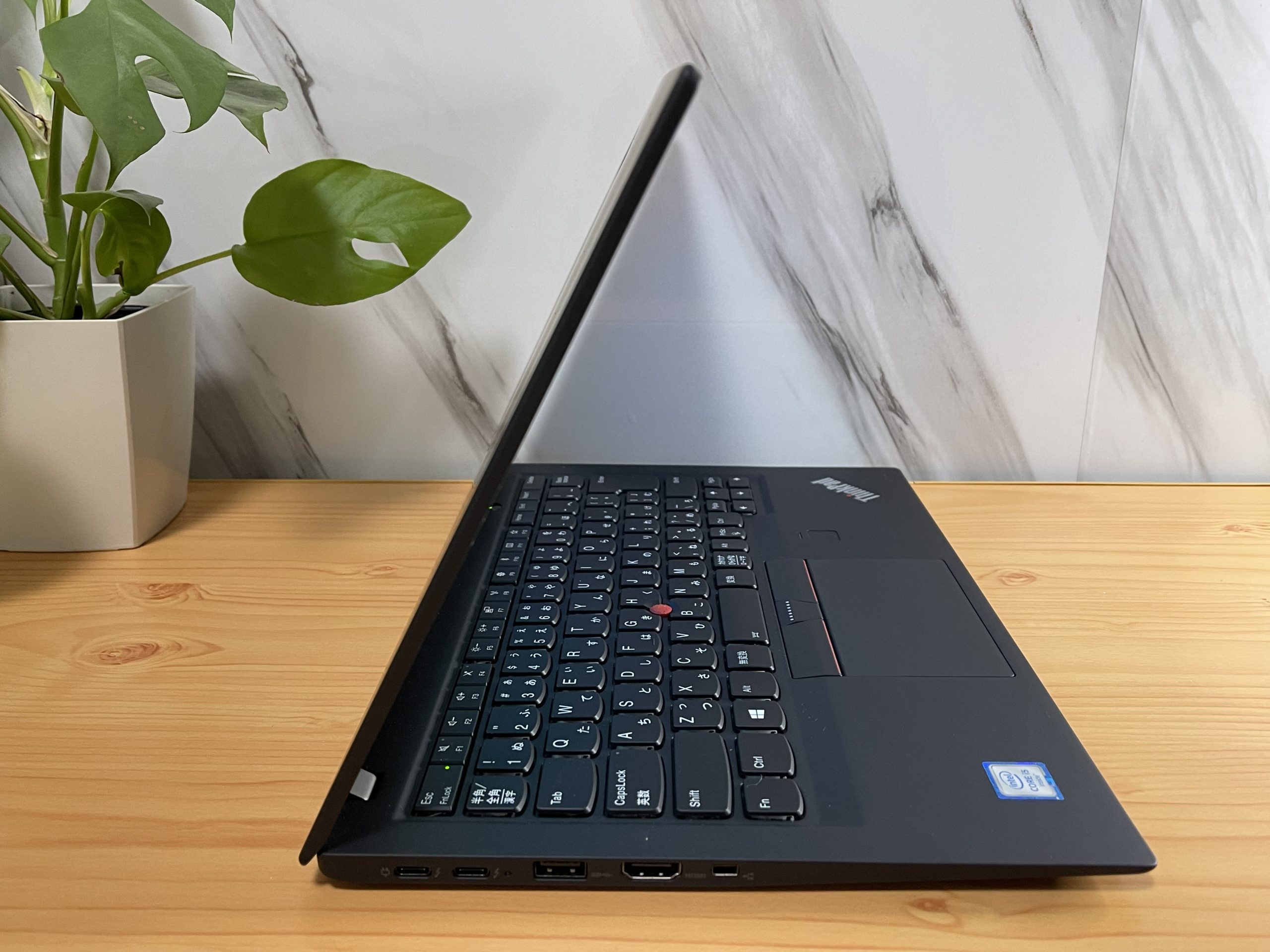 Lenovo ThinkPad X1 Carbon Gen 5 – Máy Tính Japan